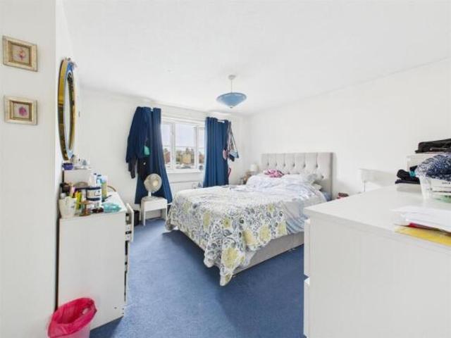 4 bedroom detached house for sale in Greville Close, Gloucester, GL2