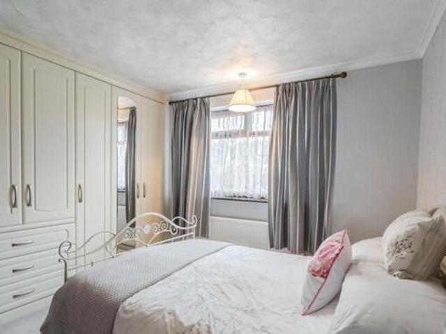 4 Bedroom Detached House For Sale In Grimsby, Lincolnshire