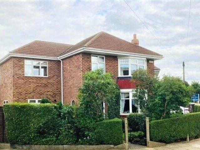 4 Bedroom Detached House For Sale In Grimsby, Lincolnshire