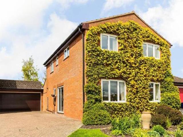 4 Bedroom Detached House For Sale In Grove