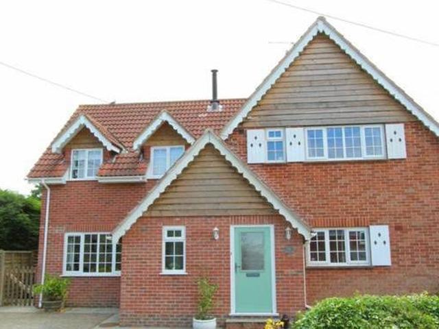 4 bedroom detached house for sale in GROVE ROAD WHIMPLE DEVON EX5 EX5