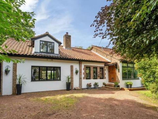 4 Bedroom Detached House For Sale In Guildford, Surrey