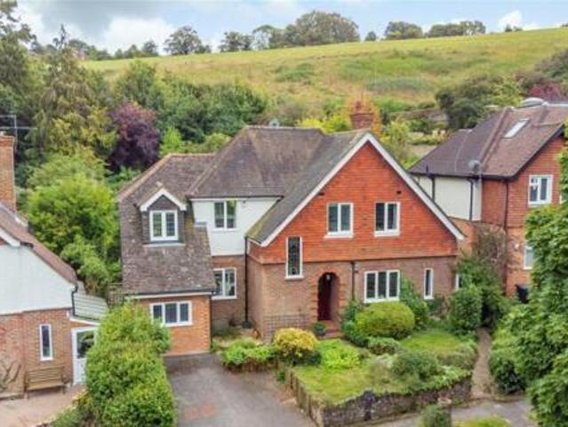 4 Bedroom Detached House For Sale In Guildford
