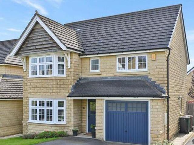 4 Bedroom Detached House For Sale In Guiseley