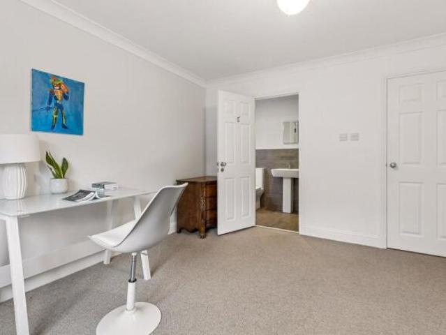 4 bedroom detached house for sale in Douglas Muir Drive, Milngavie, G62