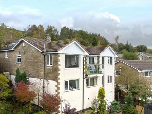 4 Bedroom Detached House For Sale In Dobcross, Saddleworth
