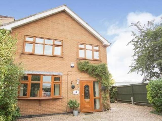 4 bedroom detached house for sale in Dobney Avenue Queniborough LE7 LE7