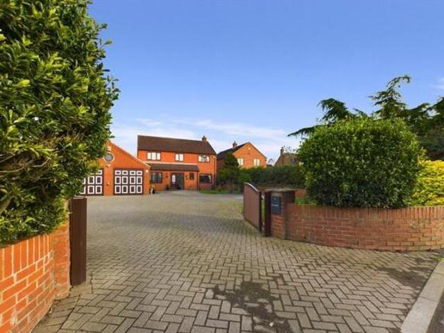 4 Bedroom Detached House For Sale In Doncaster, South Yorkshire