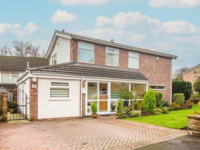 4 Bedroom Detached House For Sale In Dore