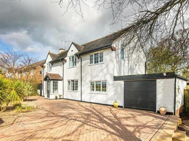 4 Bedroom Detached House For Sale In Dore
