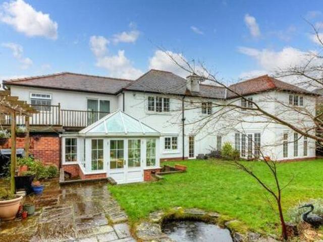 4 Bedroom Detached House For Sale In Dore
