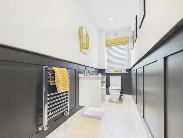 4 bedroom detached house for sale in Doric Avenue, Chineham, Basingstoke, RG24