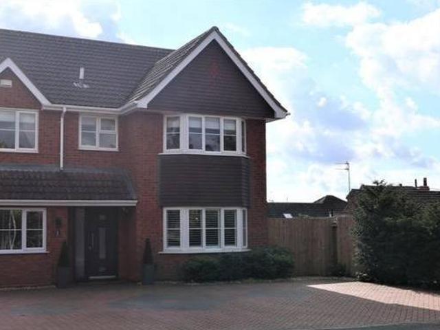 4 bedroom detached house for sale in Daubeney AvenueSaxilbyLincolnLN1 2WA LN1