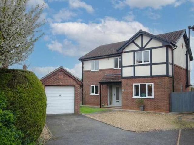 4 Bedroom Detached House For Sale In Davenham, Northwich