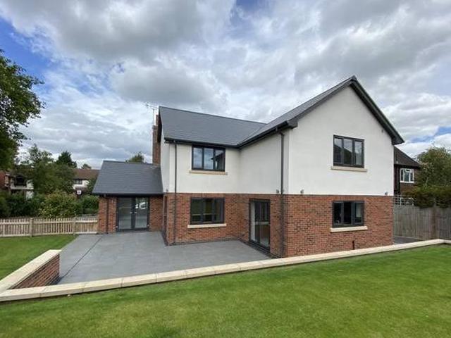 4 bedroom detached house for sale in Dale Lane Blidworth NG21