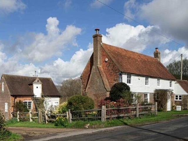 4 Bedroom Detached House For Sale In Dallington, Heathfield
