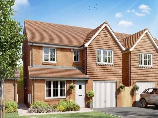 4 bedroom detached house for sale in Dappers Lane Angmering Littlehampton BN16 4EN BN16