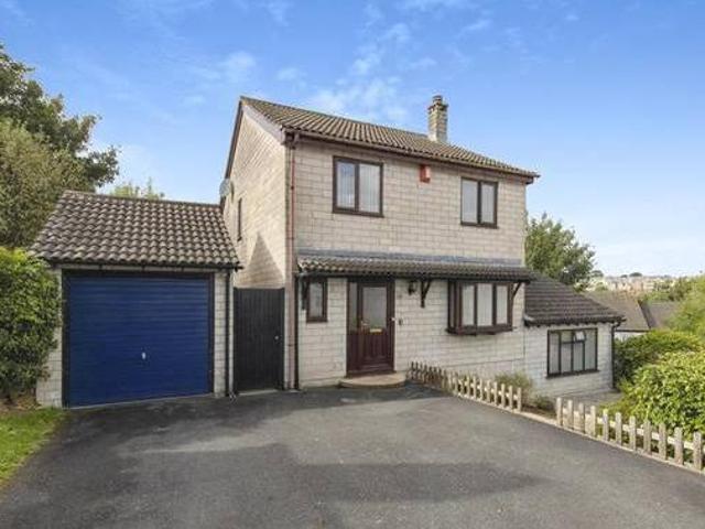 4 bedroom detached house for sale in Deacon Drive Saltash PL12