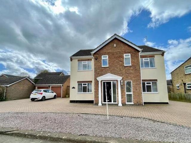 4 Bedroom Detached House For Sale In Deeping St. James
