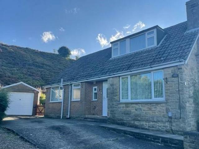 4 Bedroom Detached House For Sale In Denholme