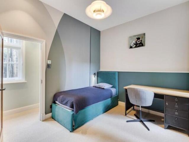 4 bedroom detached house for sale in Denning Road, London, NW3