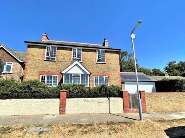 4 bedroom detached house for sale in Denton Rise Newhaven BN9