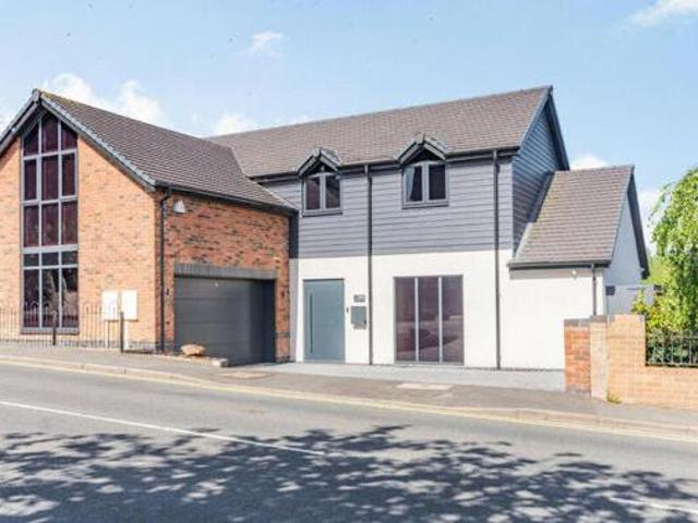 4 Bedroom Detached House For Sale In Derbyshire