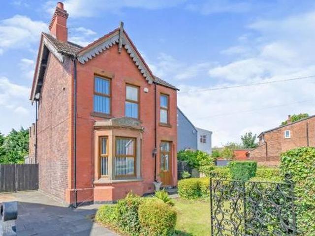 4 bedroom detached house for sale in Ditchfield Road Widnes Cheshire WA8