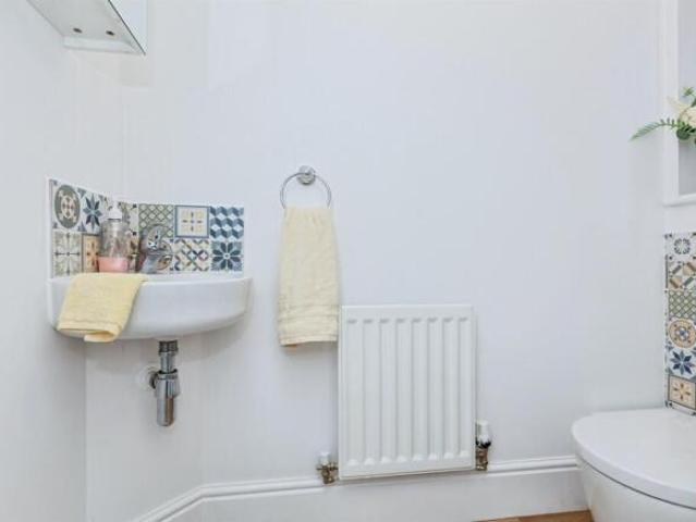 4 bedroom detached house for sale in Diamond Avenue, Countesthorpe, Leicester, LE8