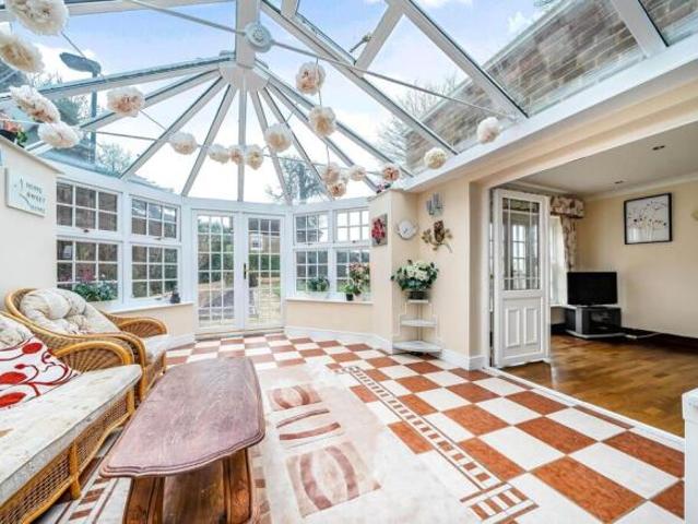 4 bedroom detached house for sale in Dickenswood Close, Crystal Palace, London, SE19