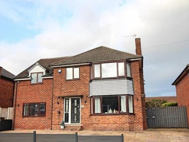 4 Bedroom Detached House For Sale In Dinnington, South Yorkshire