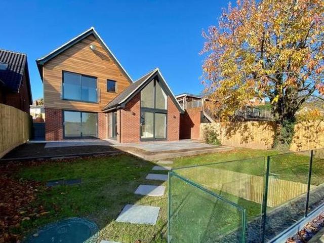 4 bedroom detached house for sale in Diss IP22