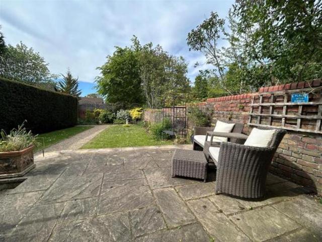 4 bedroom detached house for sale in Druid Stoke Avenue, Stoke Bishop, Bristol, BS9