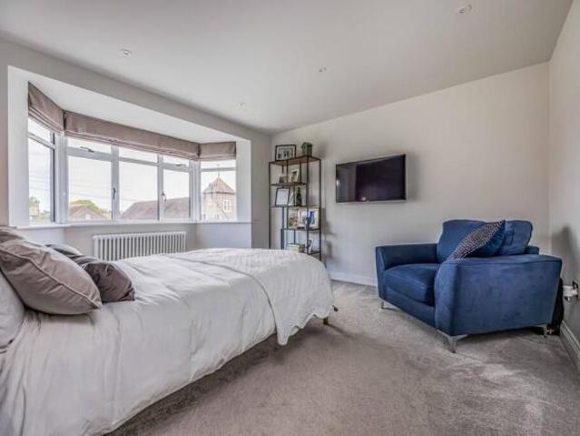 4 bedroom detached house for sale in Drayton, Hampshire, PO6