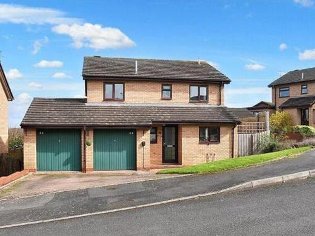 4 Bedroom Detached House For Sale In Droitwich Spa, Worcestershire