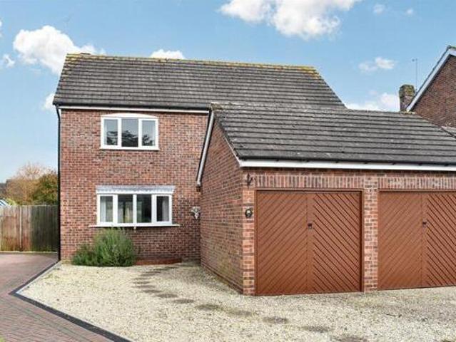 4 Bedroom Detached House For Sale In Droitwich Spa, Worcestershire