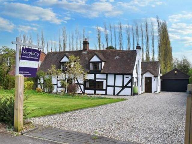 4 Bedroom Detached House For Sale In Droitwich Spa, Worcestershire
