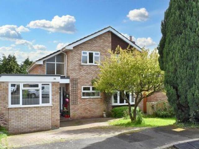 4 Bedroom Detached House For Sale In Droitwich Spa, Worcestershire