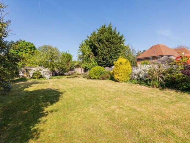 4 bedroom detached house for sale in Dropmore Road, Burnham, SL1