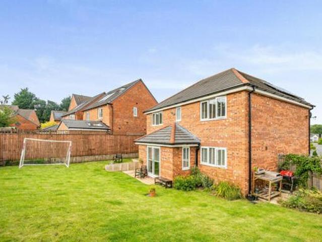 4 Bedroom Detached House For Sale In Duxbury