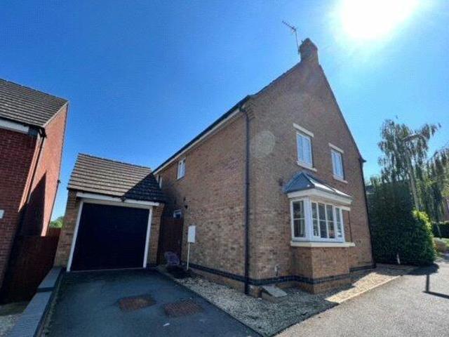 4 Bedroom Detached House For Sale In Dudley, West Midlands