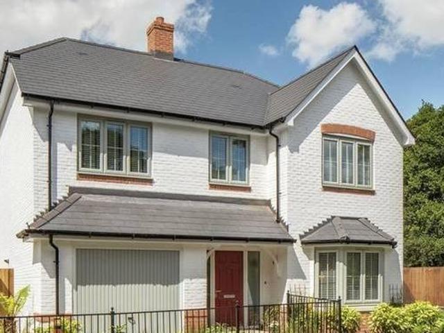4 bedroom detached house for sale in Dukes Meadow Odiham Road Riseley RG7 1GH RG7