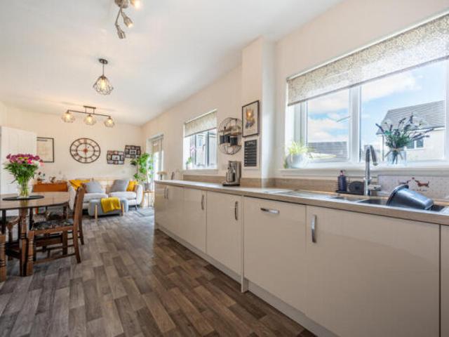 4 bedroom detached house for sale in Duncolm View, Barrhead, G78