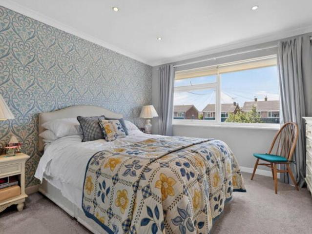 4 bedroom detached house for sale in Dungannon Chase, Thorpe Bay, SS1