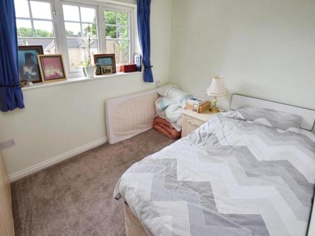 4 bedroom detached house for sale in Dunnock Avenue, Clayton Heights, BD6