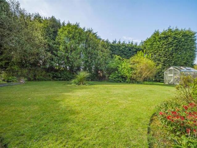 4 bedroom detached house for sale in Dunvant Road, Dunvant Swansea, SA2