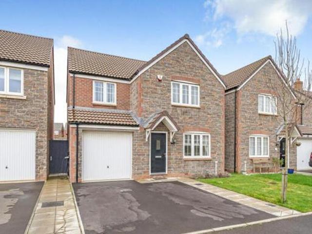 4 Bedroom Detached House For Sale In Emersons Green, Bristol