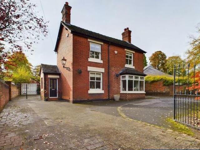 4 Bedroom Detached House For Sale In Endon, Stoke on trent