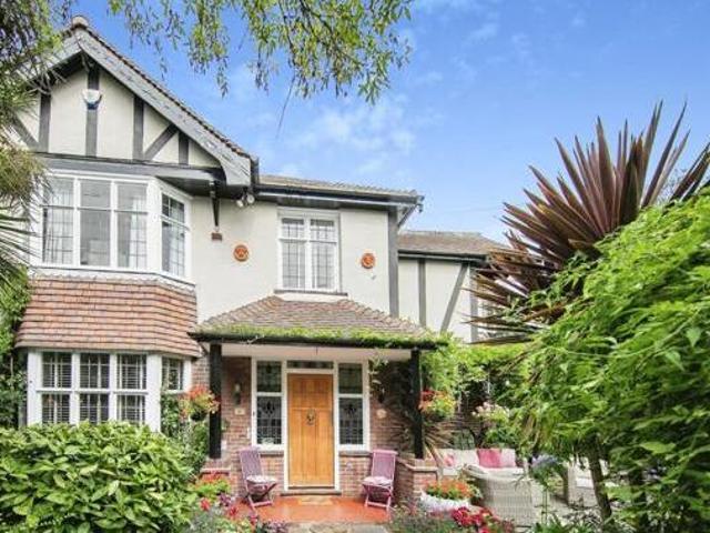 4 Bedroom Detached House For Sale In East Clacton