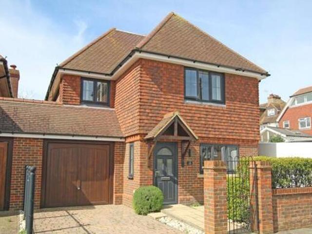 4 Bedroom Detached House For Sale In Eastbourne